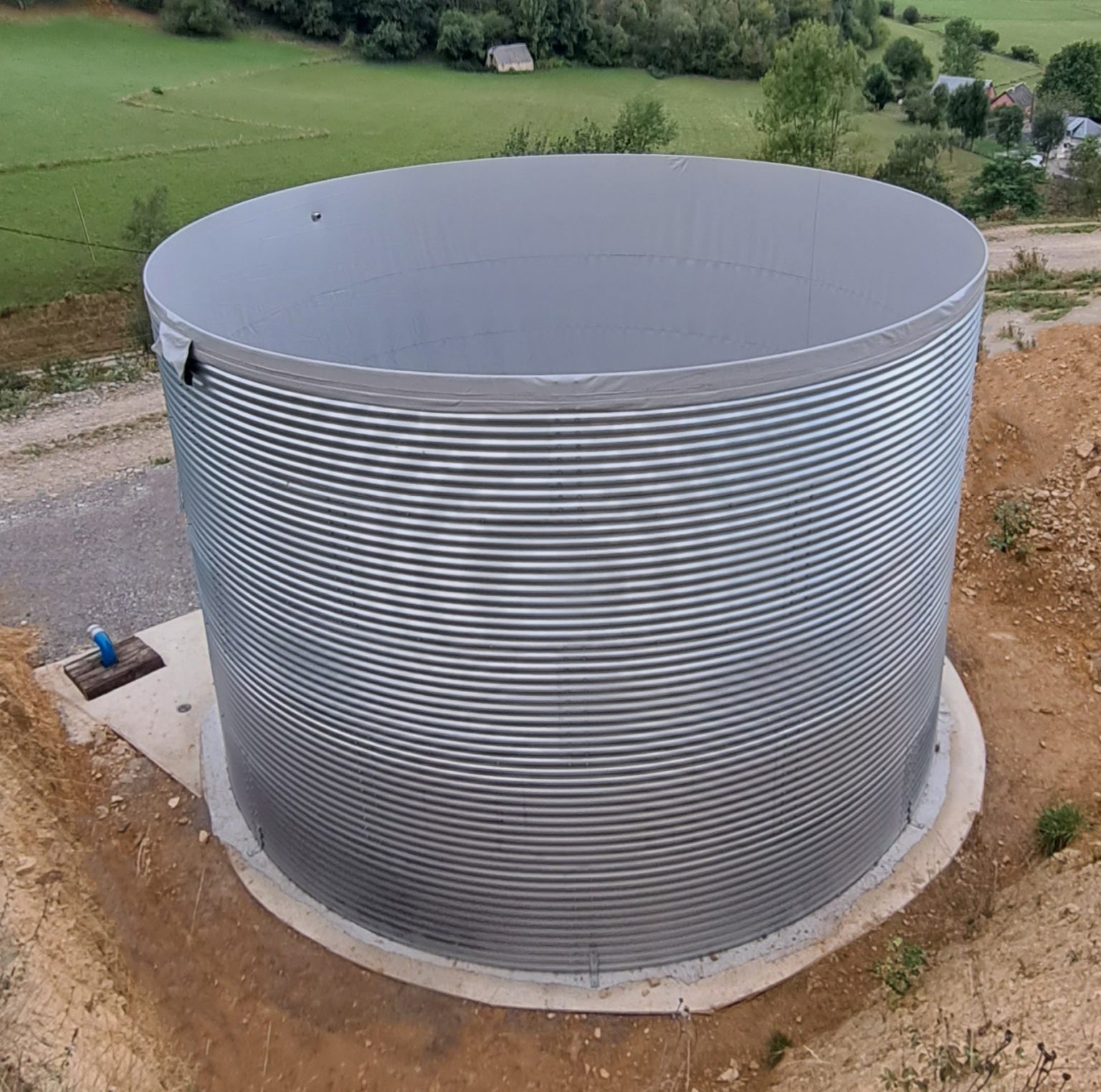 Galvanised steel water tank 150m3, Ø10,56 - h1,72 m | abeko-cisternas ...